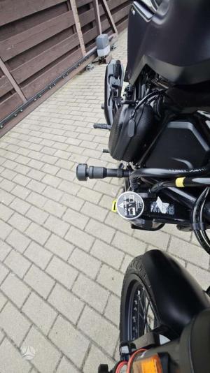 Black Husqvarna Svartpilen 2022 in Klaipeda, with an engine capacity of 0.13 L and mileage of 4 thousand km for 4000 €, photo 16 on AUTOMOTO.COM.LV
