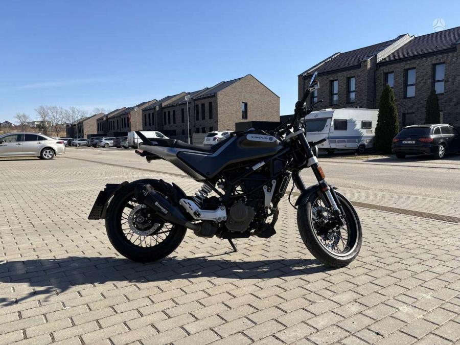 Melns Husqvarna Svartpilen 2022 Klaipėda, ar dzinēja tilpumu 0.13 L un nobraukumu 14 tūkst. km par 2500 €, foto 3 vietnē AUTOMOTO.COM.LV