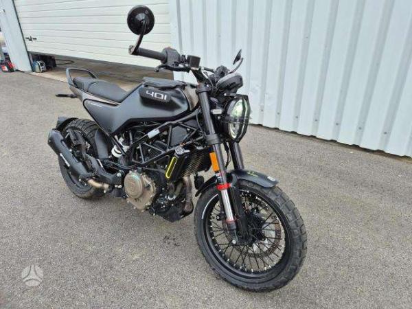 Black Husqvarna Svartpilen 2024 in Siauliai, with an engine capacity of 0.40 L and mileage of 1 thousand km for 3650 €, photo 1 on AUTOMOTO.COM.LV