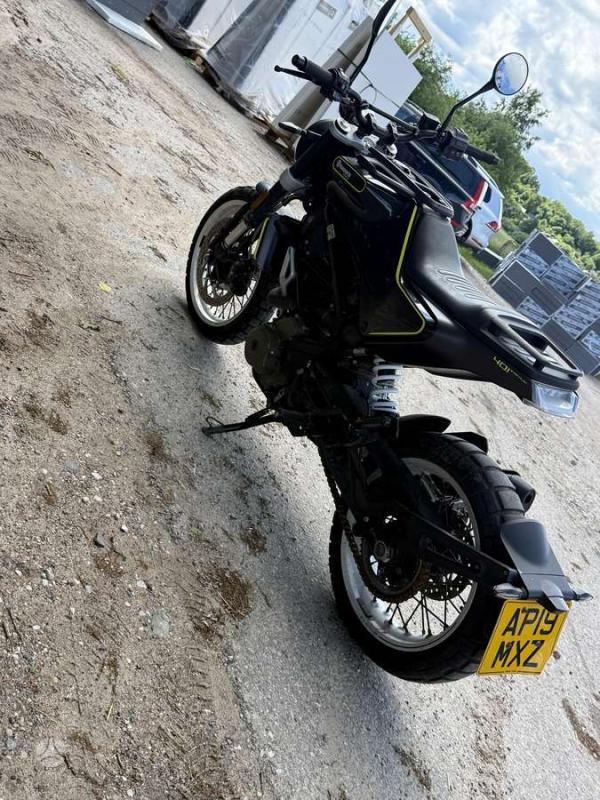 Husqvarna Svartpilen 2018 Viļņa, ar dzinēja tilpumu 0.37 L un nobraukumu 34 tūkst. km par 2700 €, foto 3 vietnē AUTOMOTO.COM.LV
