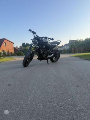Husqvarna Svartpilen 2023 Kuršėnai, ar dzinēja tilpumu 0.13 L un nobraukumu 13 tūkst. km par 3600 €, foto  vietnē AUTOMOTO.COM.LV