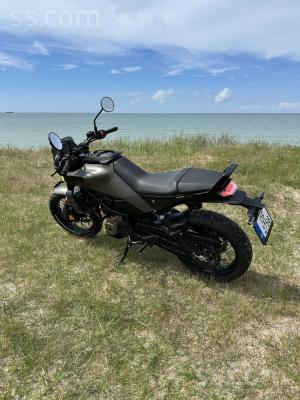 Husqvarna Svartpilen 2024 in Liepaja, with an engine capacity of 0.13 L and mileage of 0 thousand km for 3400 €, photo 5 on AUTOMOTO.COM.LV