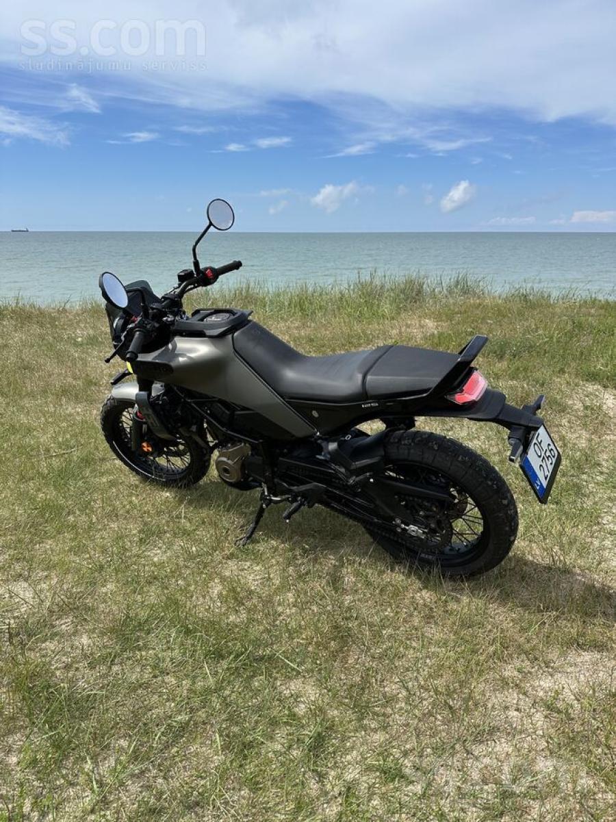 Husqvarna Svartpilen 2024 in Liepaja, with an engine capacity of 0.13 L and mileage of 0 thousand km for 3400 €, photo 5 on AUTOMOTO.COM.LV