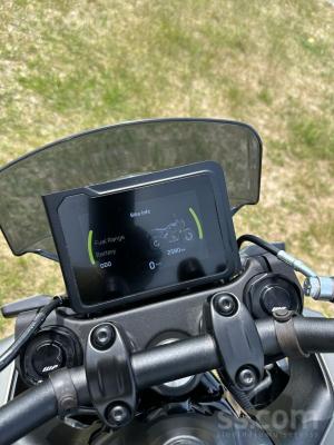 Husqvarna Svartpilen 2024 in Liepaja, with an engine capacity of 0.13 L and mileage of 0 thousand km for 3400 €, photo 11 on AUTOMOTO.COM.LV