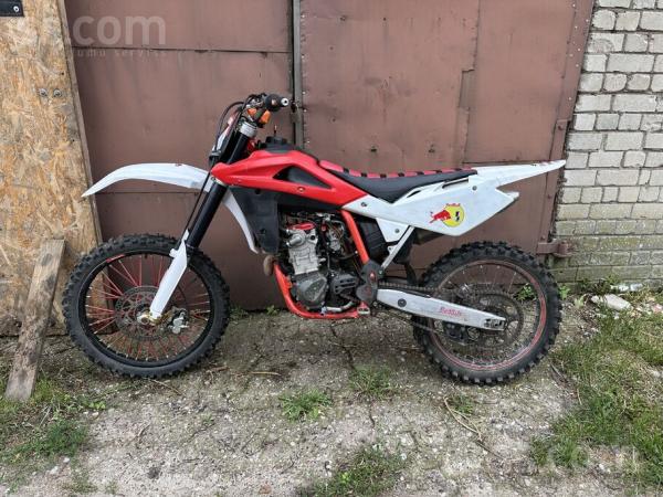 Husqvarna TC 250 2007 in Liepaja, with an engine capacity of 0.25 L and mileage of 0 thousand km for 2000 €, photo 3 on AUTOMOTO.COM.LV