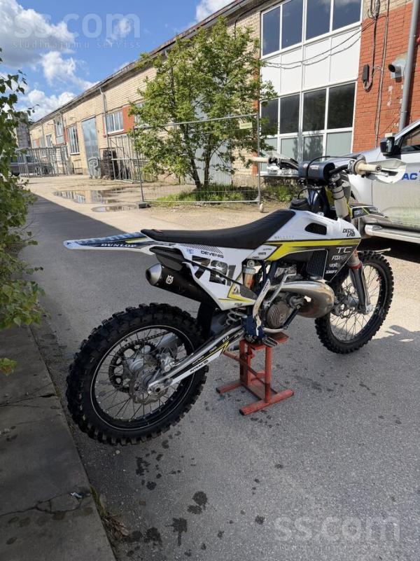 Husqvarna TC 250 2021 in Valmiera, with an engine capacity of 0.25 L and mileage of 0 thousand km for 4100 €, photo 4 on AUTOMOTO.COM.LV