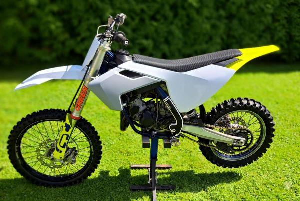 Husqvarna TC 2024 Kauņa, ar dzinēja tilpumu 85.00 L un nobraukumu 0 tūkst. km par 3499 €, foto 1 vietnē AUTOMOTO.COM.LV