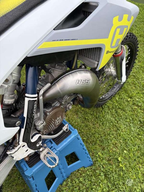 White Husqvarna TC 2023 in Mazeikiai, with an engine capacity of 85.00 L and mileage of 0 thousand km for 2900 €, photo 5 on AUTOMOTO.COM.LV
