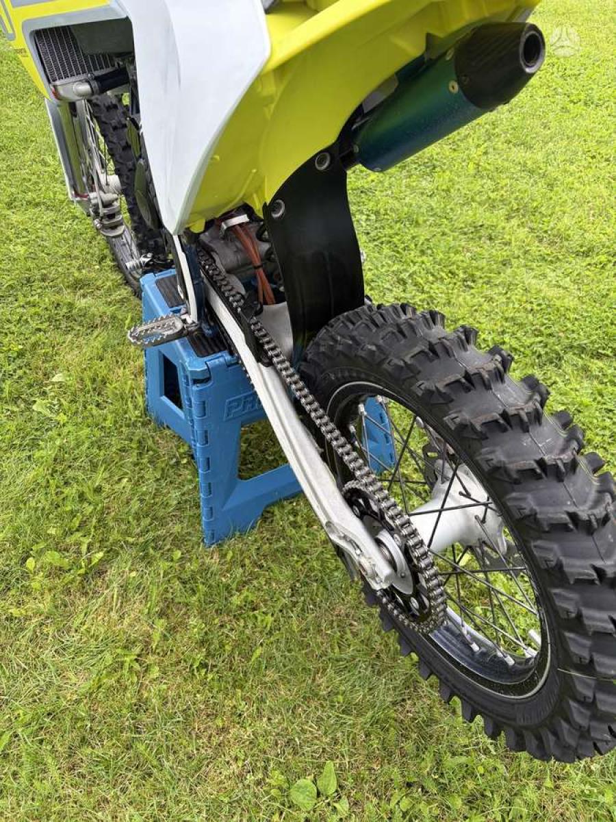 White Husqvarna TC 2023 in Mazeikiai, with an engine capacity of 85.00 L and mileage of 0 thousand km for 2900 €, photo 10 on AUTOMOTO.COM.LV