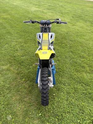 White Husqvarna TC 2023 in Mazeikiai, with an engine capacity of 85.00 L and mileage of 0 thousand km for 2900 €, photo 12 on AUTOMOTO.COM.LV