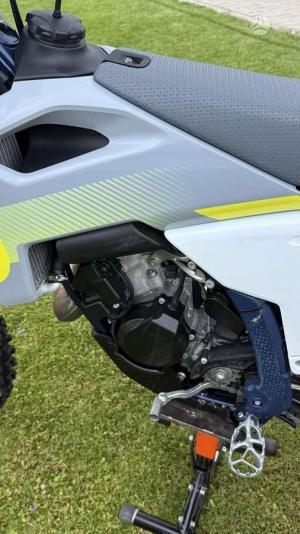 White Husqvarna TC 2024 in Vilnius, with an engine capacity of 0.13 L and mileage of 0 thousand km for 6000 €, photo 6 on AUTOMOTO.COM.LV