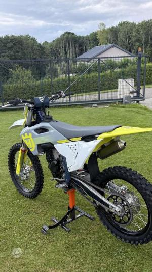 White Husqvarna TC 2024 in Vilnius, with an engine capacity of 0.13 L and mileage of 0 thousand km for 6000 €, photo 7 on AUTOMOTO.COM.LV