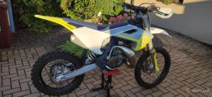 Yellow Husqvarna TC 2022 in Kaunas, with an engine capacity of 85.00 L and mileage of 0 thousand km for 2750 €, photo  on AUTOMOTO.COM.LV