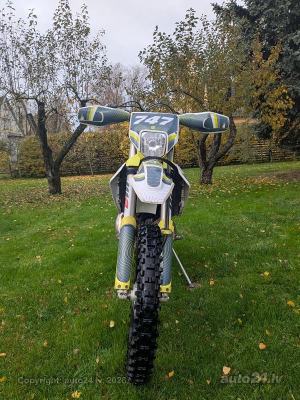 Husqvarna TE 300 2021 in Tallinn, with an engine capacity of 0.30 L and mileage of 0 thousand km for 5600 €, photo 4 on AUTOMOTO.COM.LV