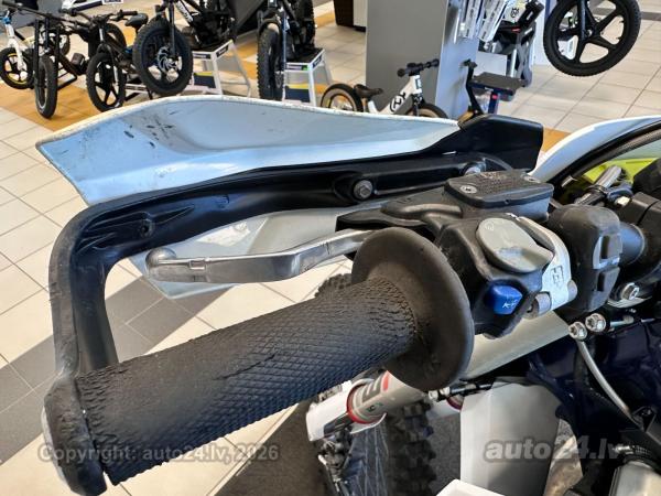 Белый Хускварна TE 300 2024 в Таллин, объемом двигателя 0.30 л и пробегом 0 тыс. км за 6700 €, фото 5 на AUTOMOTO.COM.LV
