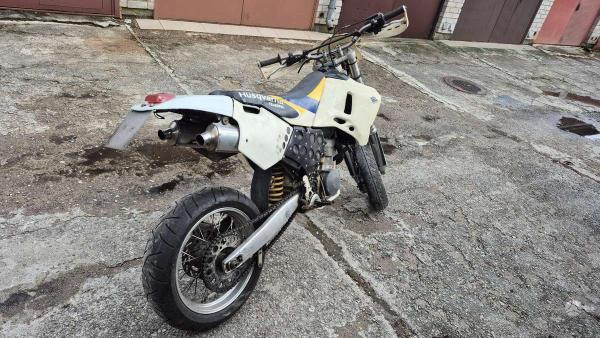 Husqvarna TE 1995 Klaipėda, ar dzinēja tilpumu 0.61 L un nobraukumu 10 tūkst. km par 1200 €, foto 3 vietnē AUTOMOTO.COM.LV