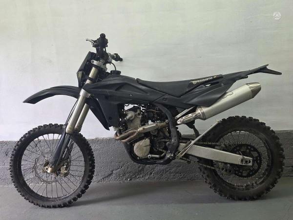 Husqvarna TE 2008 in Kretinga, with an engine capacity of 0.45 L and mileage of 1 thousand km for 2500 €, photo 3 on AUTOMOTO.COM.LV