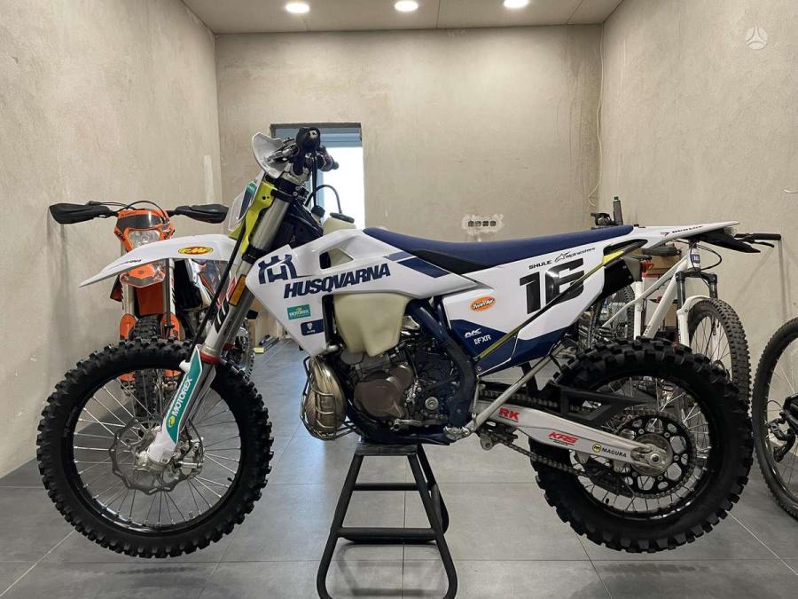 Husqvarna TE 2020 Viļņa, ar dzinēja tilpumu 0.30 L un nobraukumu 3 tūkst. km par 7000 €, foto 3 vietnē AUTOMOTO.COM.LV