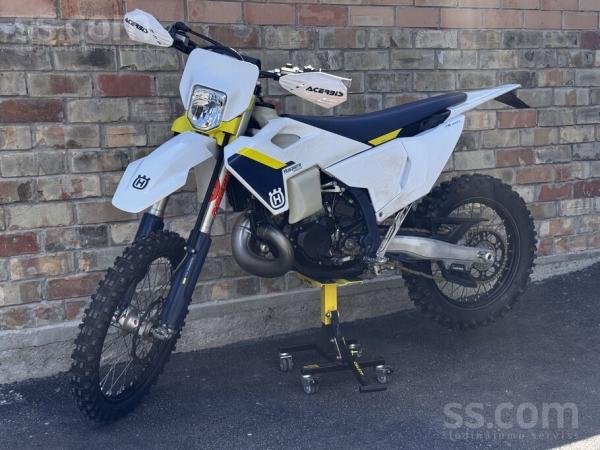 Husqvarna TE 2025 in Riga, with an engine capacity of 0.25 L and mileage of 0 thousand km for 8100 €, photo 2 on AUTOMOTO.COM.LV