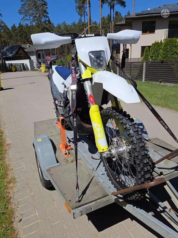 Balts Husqvarna TE 2019 Jūrmala, ar dzinēja tilpumu 0.30 L un nobraukumu 2 tūkst. km par 4800 €, foto 5 vietnē AUTOMOTO.COM.LV