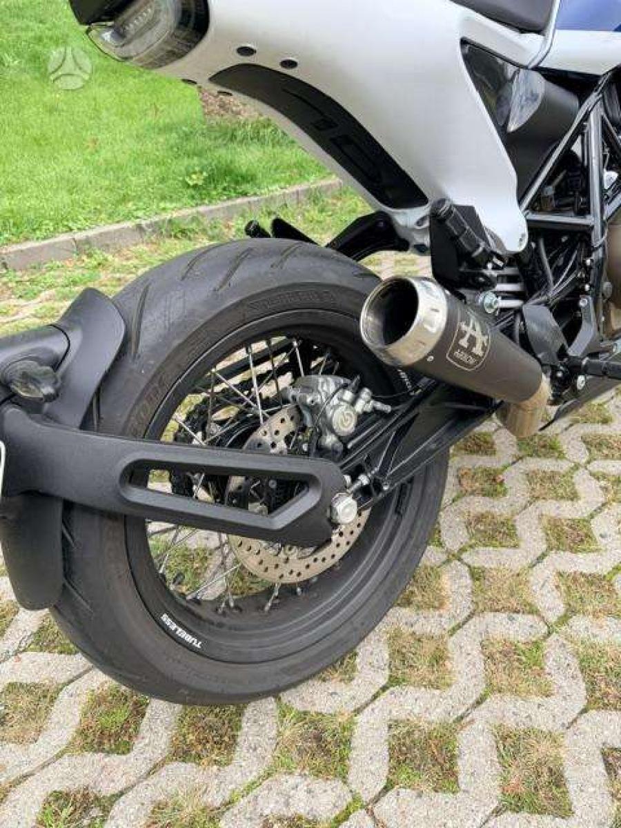 Blue Husqvarna Vitpilen 2020 in Vilnius, with an engine capacity of 0.69 L and mileage of 6 thousand km for 6300 €, photo 14 on AUTOMOTO.COM.LV