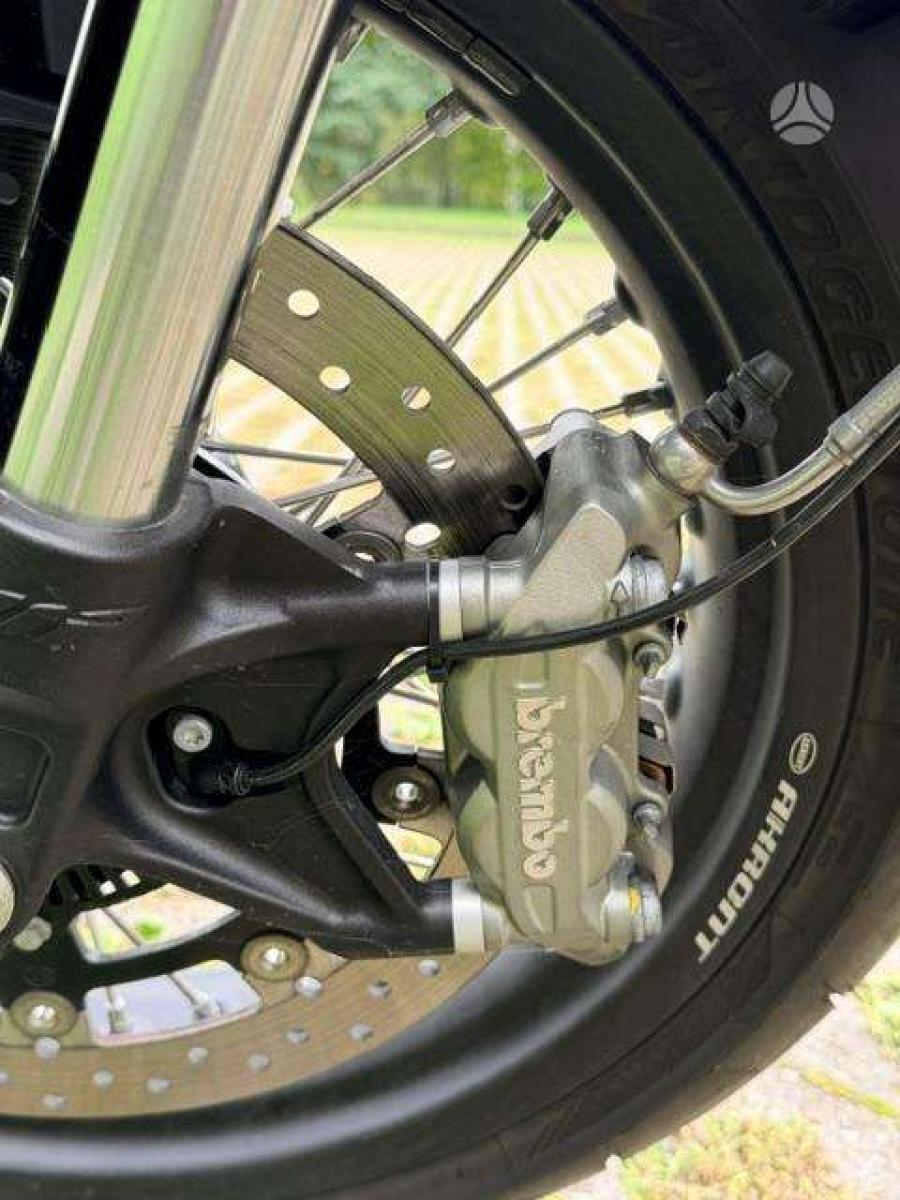 Blue Husqvarna Vitpilen 2020 in Vilnius, with an engine capacity of 0.69 L and mileage of 6 thousand km for 6300 €, photo 15 on AUTOMOTO.COM.LV