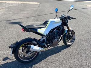 Husqvarna Vitpilen 2018 in Riga, with an engine capacity of 0.37 L and mileage of 0 thousand km for 3000 €, photo 2 on AUTOMOTO.COM.LV