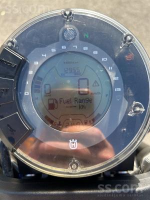 Husqvarna Vitpilen 2018 Rīga, ar dzinēja tilpumu 0.37 L un nobraukumu 0 tūkst. km par 2200 €, foto 6 vietnē AUTOMOTO.COM.LV