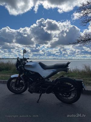 Husqvarna Vitpilen 2024 Tallina, ar dzinēja tilpumu 0.37 L un nobraukumu 5 tūkst. km par 3100 €, foto 3 vietnē AUTOMOTO.COM.LV