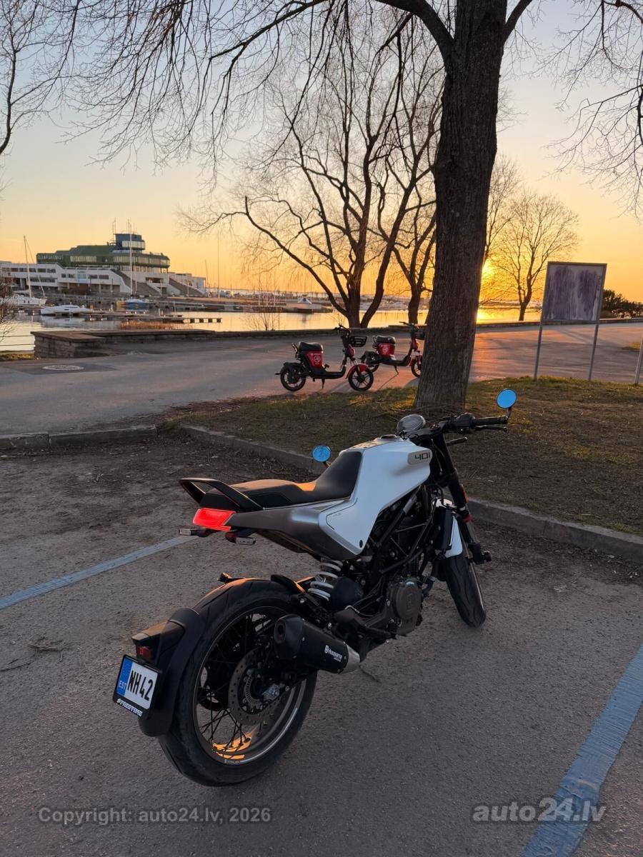 Husqvarna Vitpilen 2024 Tallina, ar dzinēja tilpumu 0.37 L un nobraukumu 5 tūkst. km par 3100 €, foto 4 vietnē AUTOMOTO.COM.LV