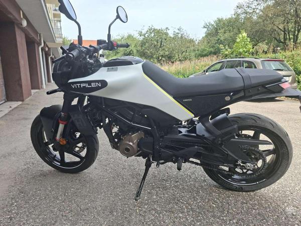 Balts Husqvarna Vitpilen 2024 Viļņa, ar dzinēja tilpumu 0.13 L un nobraukumu 5 tūkst. km par 3250 €, foto 3 vietnē AUTOMOTO.COM.LV