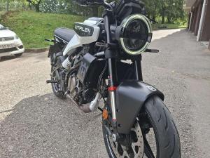 Balts Husqvarna Vitpilen 2024 Viļņa, ar dzinēja tilpumu 0.13 L un nobraukumu 5 tūkst. km par 3250 €, foto 4 vietnē AUTOMOTO.COM.LV