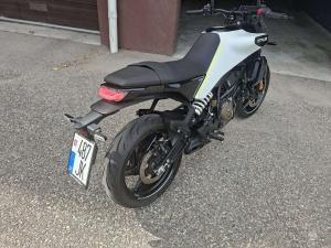 Balts Husqvarna Vitpilen 2024 Viļņa, ar dzinēja tilpumu 0.13 L un nobraukumu 5 tūkst. km par 3250 €, foto 5 vietnē AUTOMOTO.COM.LV