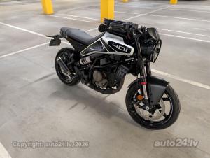 Balts Husqvarna Vitpilen 2025 Tallina, ar dzinēja tilpumu 0.40 L un nobraukumu 4 tūkst. km par 5000 €, foto  vietnē AUTOMOTO.COM.LV