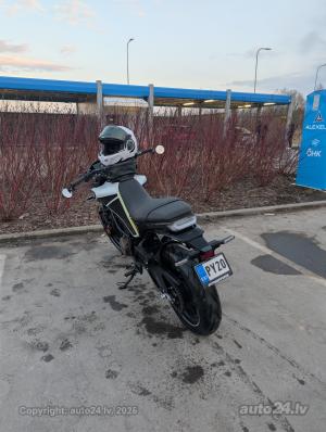 Balts Husqvarna Vitpilen 2025 Tallina, ar dzinēja tilpumu 0.40 L un nobraukumu 4 tūkst. km par 5000 €, foto 6 vietnē AUTOMOTO.COM.LV