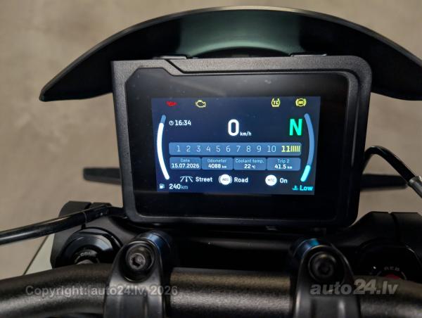 Balts Husqvarna Vitpilen 2025 Tallina, ar dzinēja tilpumu 0.40 L un nobraukumu 4 tūkst. km par 5000 €, foto 9 vietnē AUTOMOTO.COM.LV