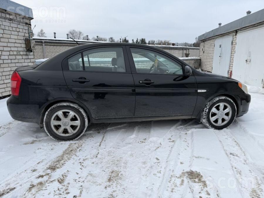Melns Hyundai Accent 2008 Rīga, ar dzinēja tilpumu 1.60 L un nobraukumu 147 tūkst. km par 1200 €, foto 5 vietnē AUTOMOTO.COM.LV