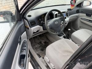 Melns Hyundai Accent 2008 Rīga, ar dzinēja tilpumu 1.60 L un nobraukumu 147 tūkst. km par 1200 €, foto 6 vietnē AUTOMOTO.COM.LV