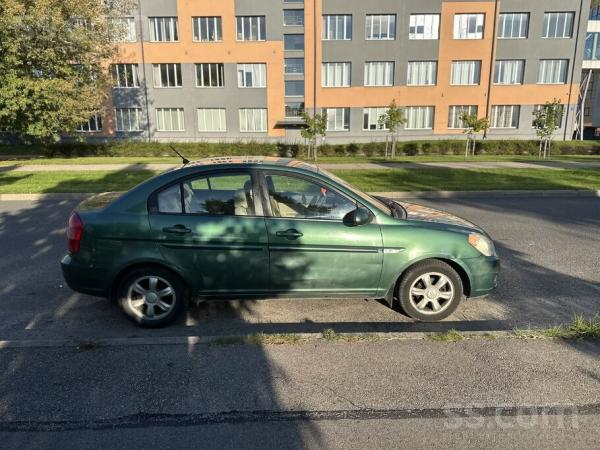 Hyundai Accent 2006 Rīga vietnē Zaļš Hyundai Accent 2006 Rīga, ar dzinēja tilpumu 1.60 L un nobraukumu 164 tūkst. km par 1850 €, foto 4 vietnē AUTOMOTO.COM.LV