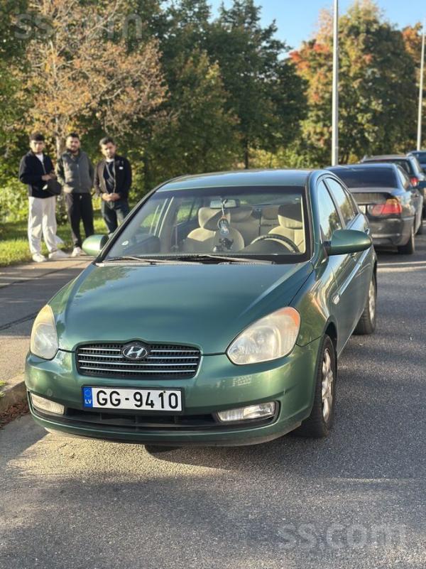 Hyundai Accent 2006 Rīga vietnē Zaļš Hyundai Accent 2006 Rīga, ar dzinēja tilpumu 1.60 L un nobraukumu 164 tūkst. km par 1850 €, foto 5 vietnē AUTOMOTO.COM.LV