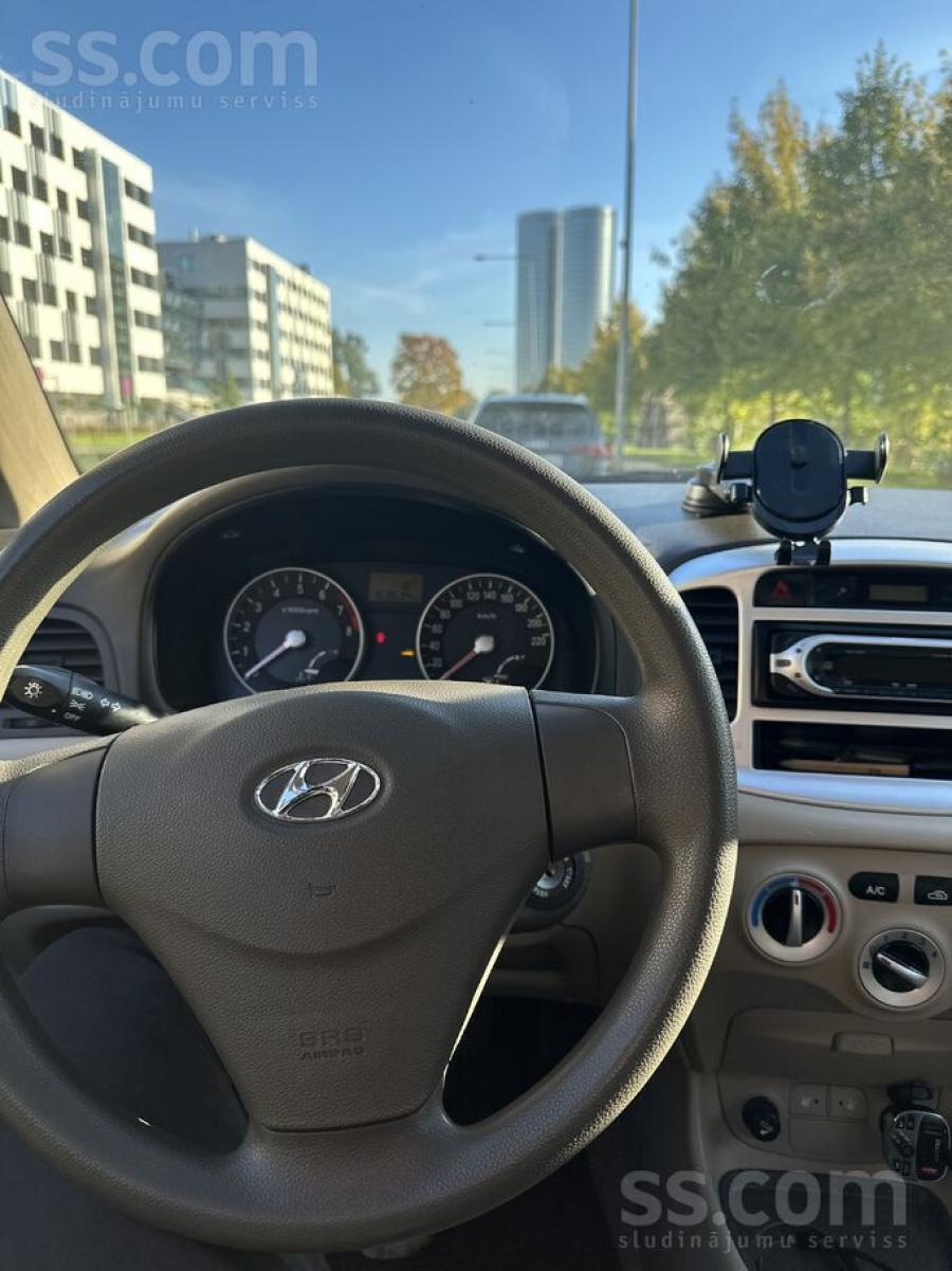 Zaļš Hyundai Accent 2006 Rīga, ar dzinēja tilpumu 1.60 L un nobraukumu 164 tūkst. km par 1850 €, foto 9 vietnē AUTOMOTO.COM.LV