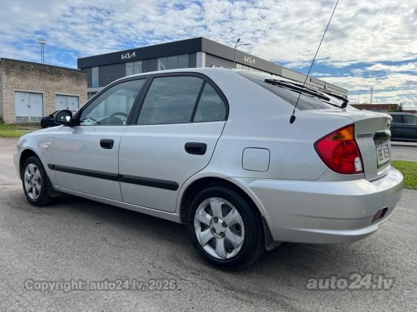 Pelēks Hyundai Accent 2004 Narva, ar dzinēja tilpumu 1.30 L un nobraukumu 101 tūkst. km par 1499 €, foto 9 vietnē AUTOMOTO.COM.LV