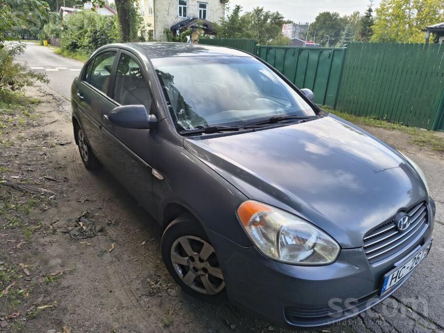 Pelēks Hyundai Accent 2008 Rīga, ar dzinēja tilpumu 1.60 L un nobraukumu 187 tūkst. km par 1700 €, foto 1 vietnē AUTOMOTO.COM.LV