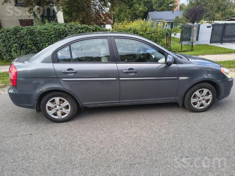 Pelēks Hyundai Accent 2008 Rīga, ar dzinēja tilpumu 1.60 L un nobraukumu 187 tūkst. km par 1700 €, foto 4 vietnē AUTOMOTO.COM.LV
