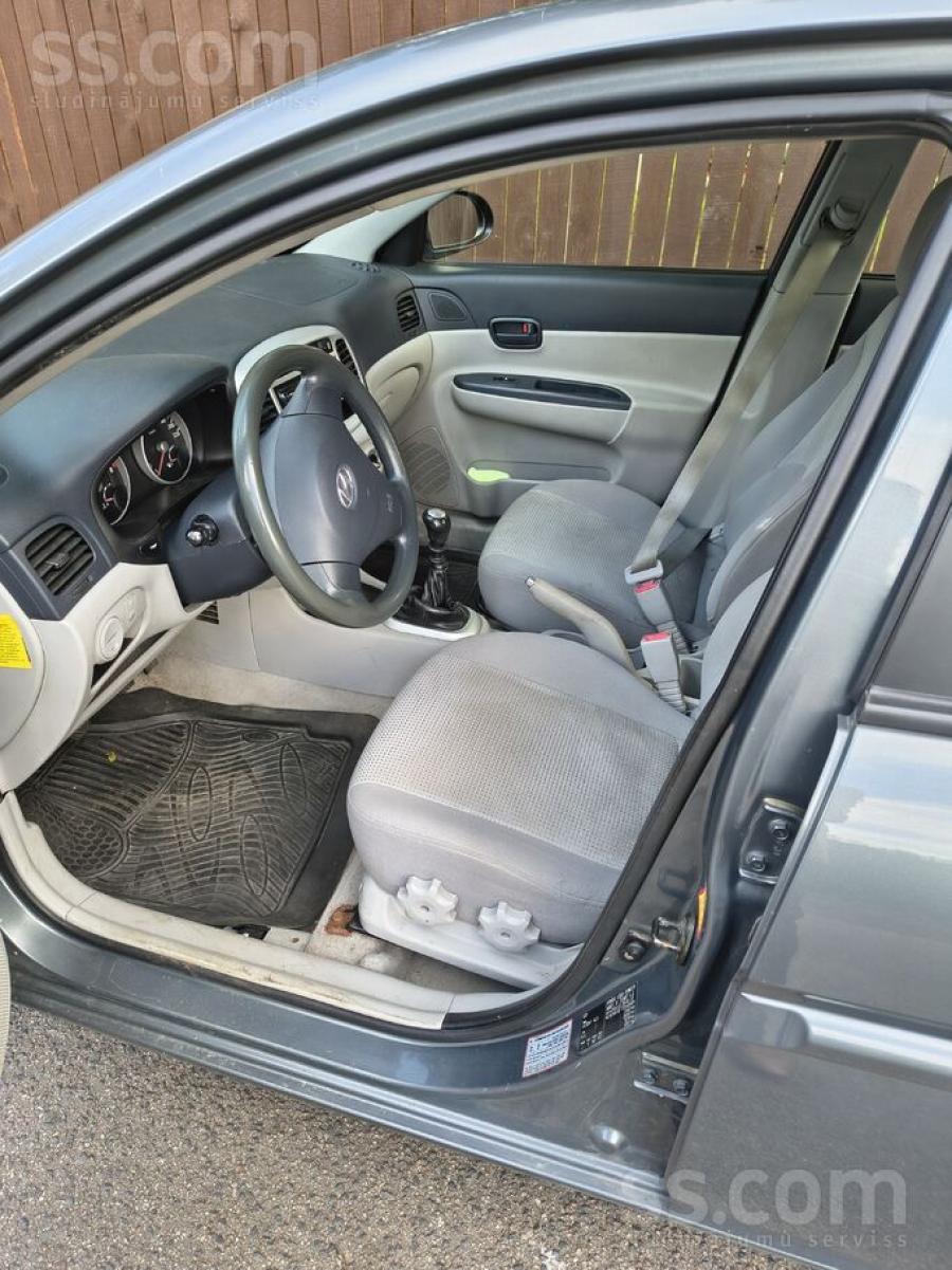 Pelēks Hyundai Accent 2008 Rīga, ar dzinēja tilpumu 1.60 L un nobraukumu 187 tūkst. km par 1700 €, foto 8 vietnē AUTOMOTO.COM.LV