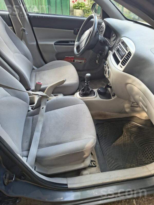 Pelēks Hyundai Accent 2008 Rīga, ar dzinēja tilpumu 1.60 L un nobraukumu 187 tūkst. km par 1700 €, foto 11 vietnē AUTOMOTO.COM.LV