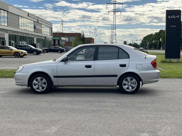 Hyundai Accent 2004 in Narva, with an engine capacity of 1.30 L and mileage of 101 thousand km for 1499 €, photo 4 on AUTOMOTO.COM.LV