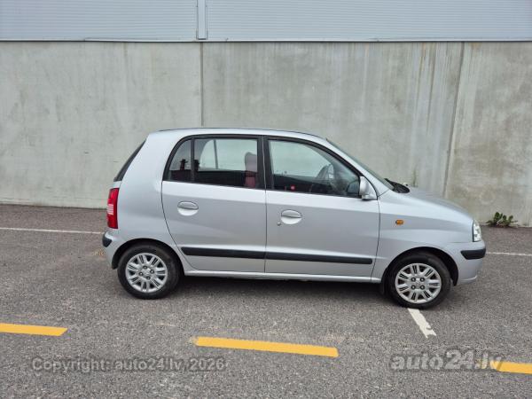 Pelēks Hyundai Atos 2006 Tallina, ar dzinēja tilpumu 1.10 L un nobraukumu 118 tūkst. km par 1200 €, foto 3 vietnē AUTOMOTO.COM.LV