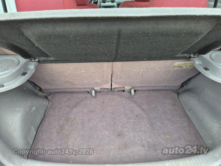 Pelēks Hyundai Atos 2006 Tallina, ar dzinēja tilpumu 1.10 L un nobraukumu 118 tūkst. km par 1200 €, foto 8 vietnē AUTOMOTO.COM.LV
