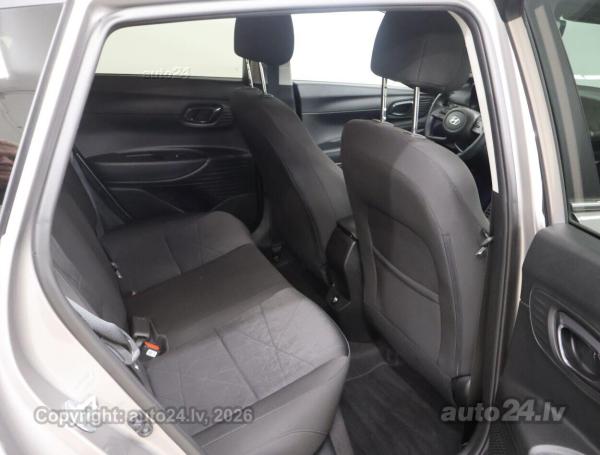 Smilšu krāsa Hyundai Bayon 2023 Tallina, ar dzinēja tilpumu 1.00 L un nobraukumu 26 tūkst. km par 17900 €, foto 11 vietnē AUTOMOTO.COM.LV